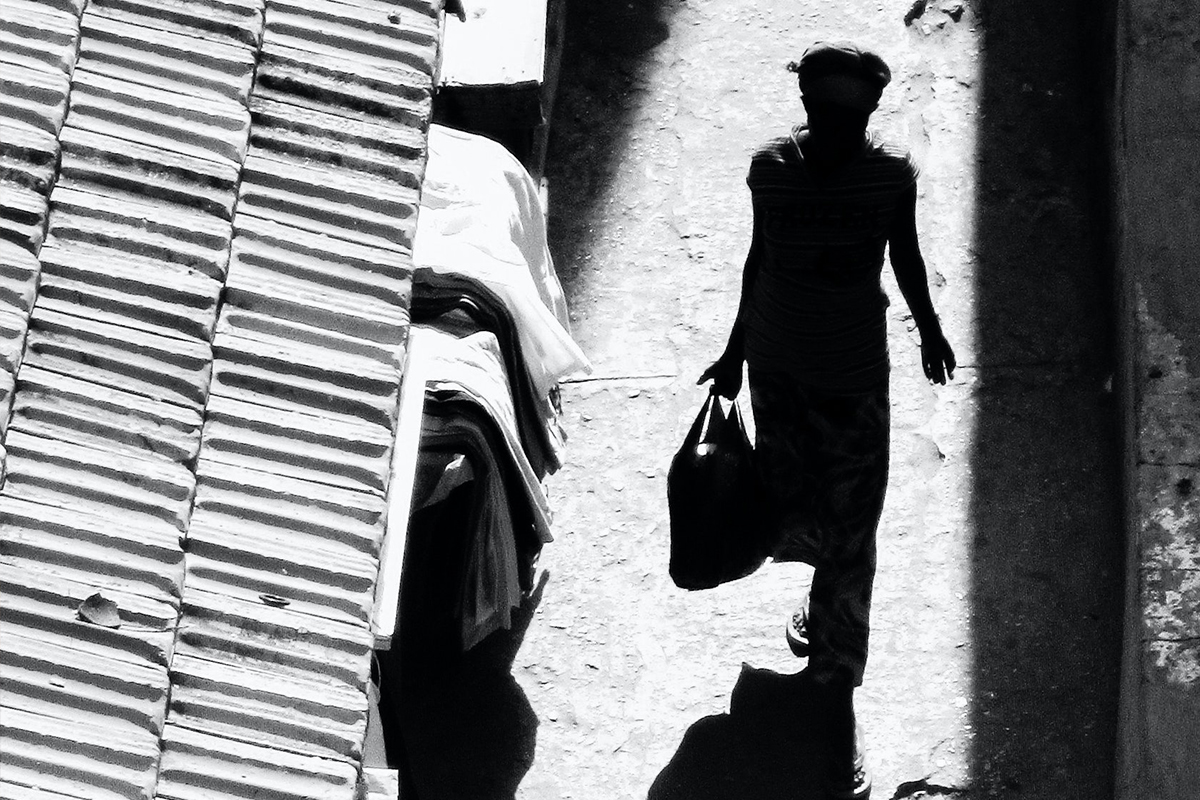 ¿En qué país del mundo las personas se sienten más inseguras al caminar ...